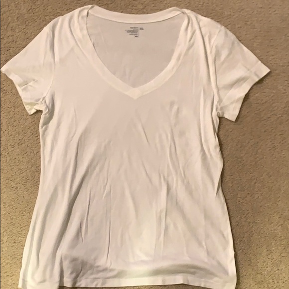 Old Navy | Tops | Old Navy Basic Tee | Poshmark